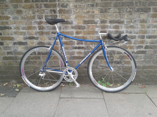 Lo pro cycling club: Chas Roberts - uk.